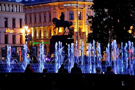 Plac Litewski I Fontanna Multimedialna W Lublinie Opis Cennik