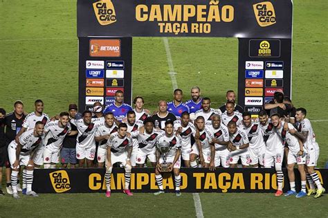 Vasco supera Botafogo nos pênaltis e conquista a Taça Rio