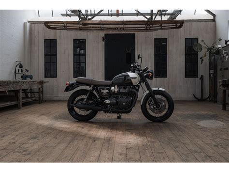 CELEBRATING 10 YEARS OF TRIUMPH AND THE DISTINGUISHED GENTLEMAN S RIDE