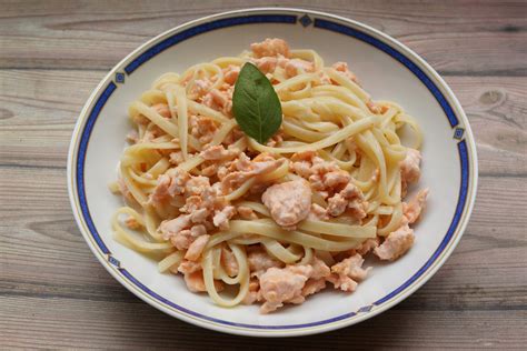 Pâtes au saumon et à la crème