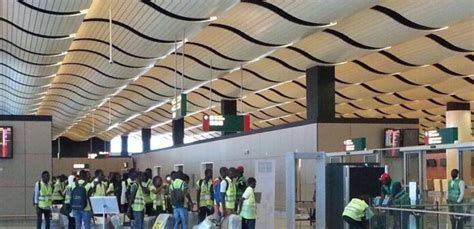 AIBD Les opérations aéroportuaires reprennent après l incident de l
