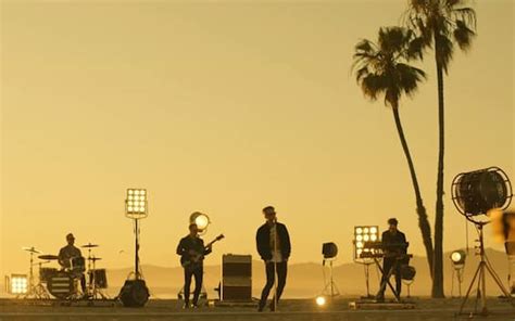 I Ain T Worried OneRepublic S Official Video Clip For Top Gun