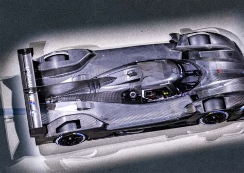 Bmw M Hybrid V With Naked Carbon Body Is Automotive Nudity At Its