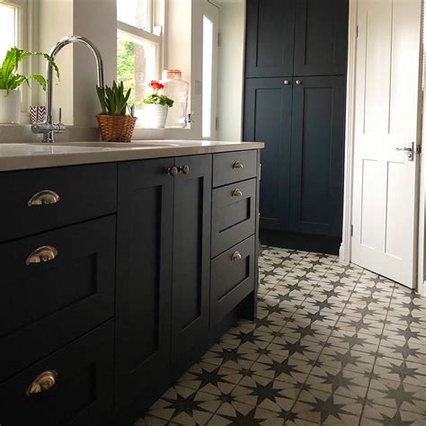 Rachel Transformed Her Boot Room With Patterned Scintilla Tiles Walls