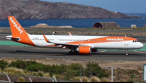 G UZME EasyJet Airbus A321 251NX Photo By Elwin Wagner ID 1593229