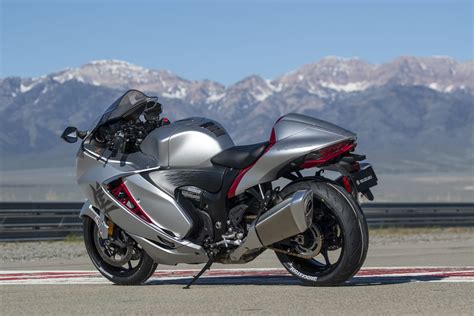 2022 Suzuki Hayabusa First Look Review Rider Magazine Atelier Yuwa