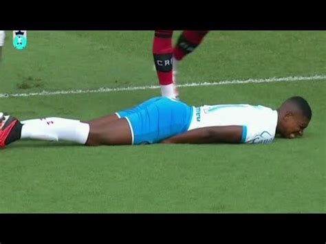 Kanu Do Bahia Levando Bolada No Saco Soccer Nut Shot YouTube