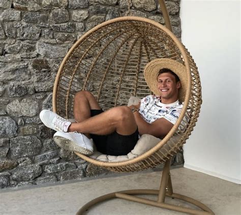 Os Crushs da Copa on Twitter Krystian Bielik é jogador da Polônia
