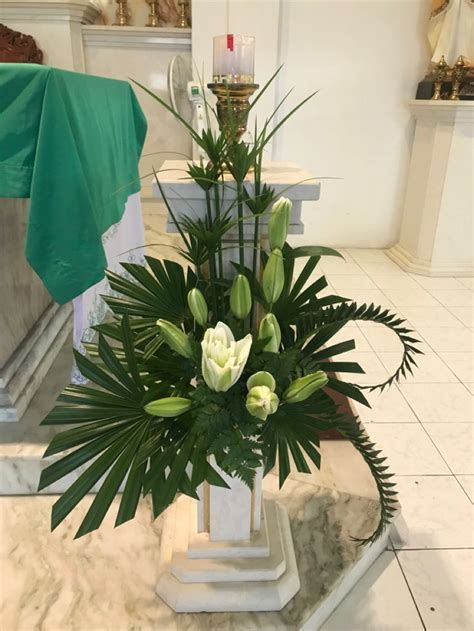 Cắm hoa phụng vụ Giáo Xứ Khiết Tâm Rangkaian bunga Bunga Gereja