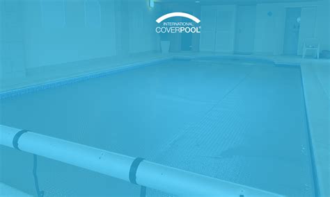 Cuándo es el mejor momento para colocar la manta térmica en la piscina