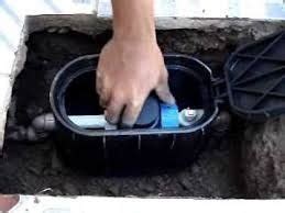Caixa De Prote O Para Hidr Metro No Passeio Para Piso Ch O R
