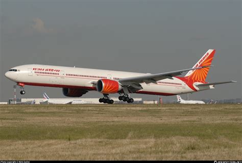 VT ALJ Air India Boeing 777 337ER Photo by Rémi Dallot ID 081838