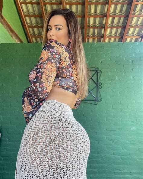 Geisy Arruda Aposta Em Car O Em Foto Nas Redes Gq Gq