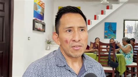 Watch Noticias Telemundo Mediodía Highlight Este maestro rural