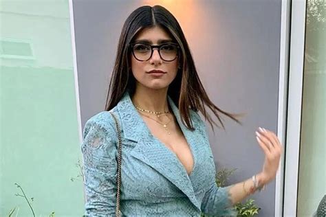 Former Porn Star Mia Khalifa Loses Job Over Pro Palestine Advocacy