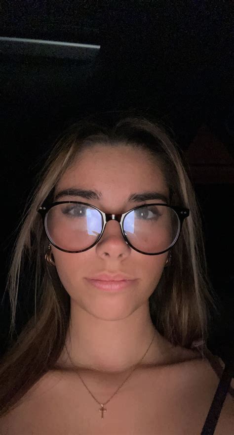 TW Pornstars Darla Claire Twitter Gn 2 42 AM 17 Oct 2022