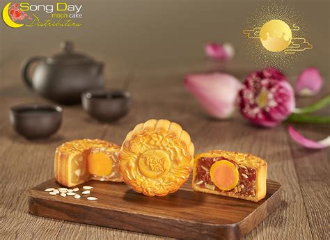 Bánh trung thu Trăng vàng Kinh Đô Black Gold Món quà thượng hạng