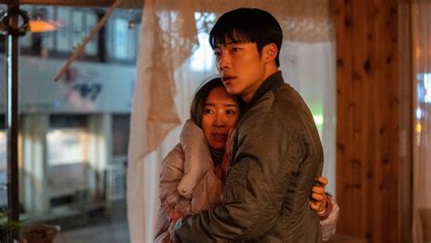El dorama coreano de mafia de Netflix que te hará odiar a todos los