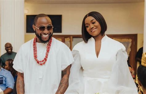 Nigeria Le Luxe Exorbitant de la Bague de Fiançailles de Davido Dévoilé
