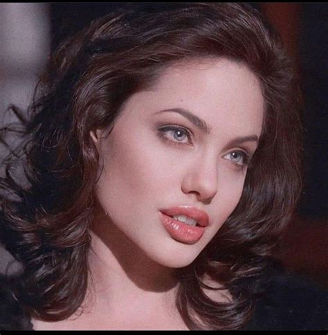 Pretty People Beautiful People Most Beautiful Pictures Angelina Jolie Photos Edgy Makeup