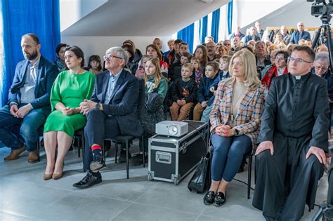 Otworzyli My Centrum Aktywno Ci Lokalnej W Gliniance Tuwi Zowna Pl