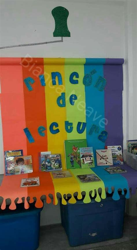 Decoración aula Rincón de lectura colores Rincón de lectura