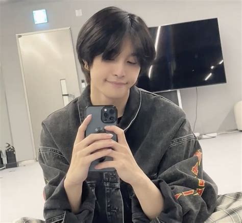 Pin By Lionnn On Liu YangYang Nct Taeil Nct Yangyang Wayv