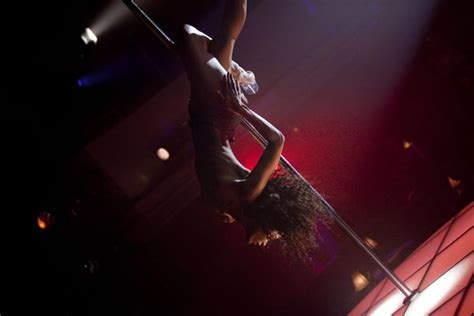 Photo De Sara Martins Pigalle La Nuit Photo Sara Martins Allocin