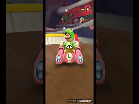 Mario kart tour saison des fêtes tuyaux doré gratuit YouTube