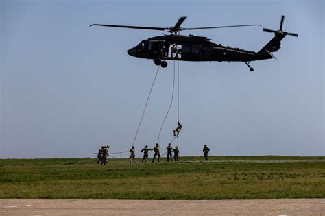 BBC O comună din România urmează să găzduiască cea mai mare bază NATO