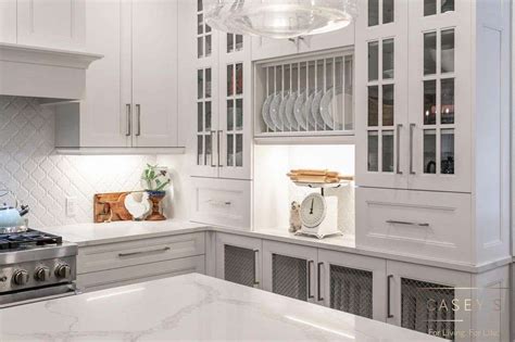 30 Design Ideas For Luxurious Traditional White Kitchen Cabinets