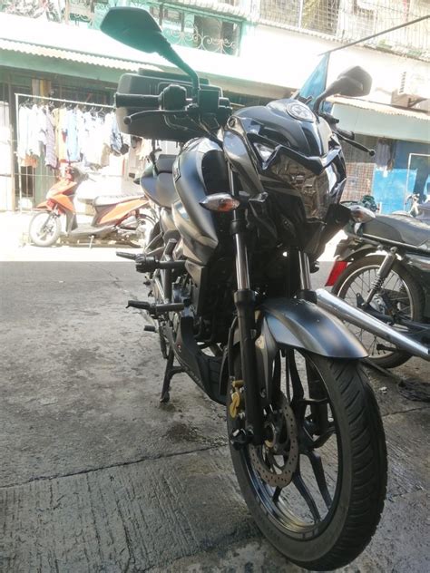 Rouser Pulsar NS Naked Sport 160 Fi Fuel Injection Motorbikes