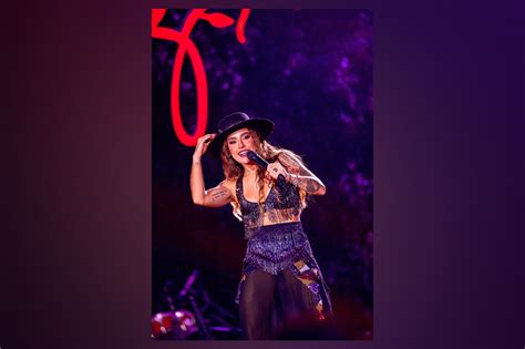 LAUANA PRADO CONQUISTA O TOP 3 DO SPOTIFY BRASIL APÓS VIRAL DE ESCRITO