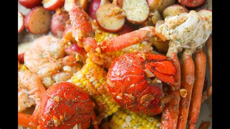 Cajun Seafood Boil With Garlic Butter Sauce Youtube