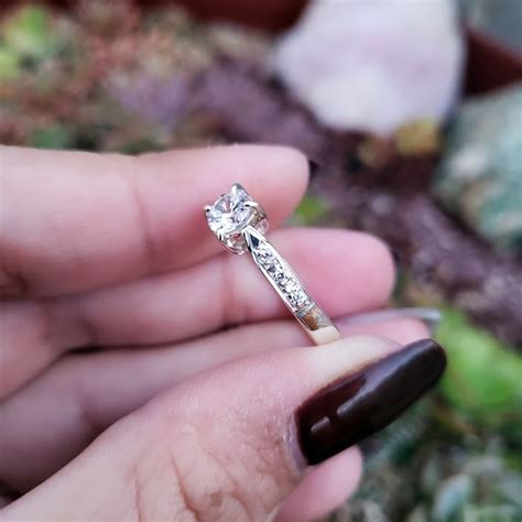 Anillo De Compromiso Modelo Alma En Plata 925 Joyas Cristal