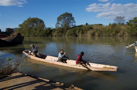 Japanese Wooden Boat Building Documenting A Disappearing Craft