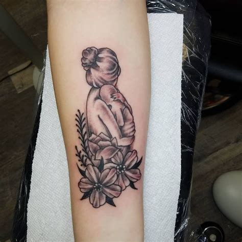 101 Amazing Mom Tattoos Designs You Will Love Outsons Men S