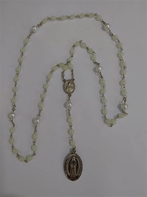 Terço Nossa Senhora das Lágrimas Resina Editora da Divina Misericórdia