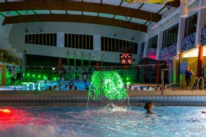 Galeria P Ywalnia Wodnik Park Wodny W Pani Wkach