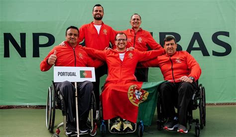 Portugal perde Espanha no arranque do Mundial de equipas de ténis