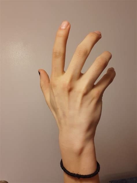 Pin By Fabio Faustino On Maos E Pes Hand Reference Hand Drawing