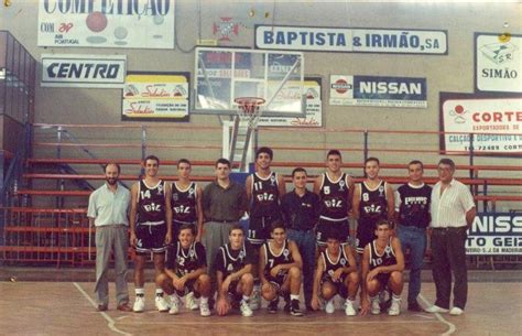 OVARENSE BASQUETEBOL DE FORMAÇÃO FOTOS DAS EQUIPAS DA OVARENSE
