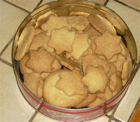 Préparer soi même ses biscuits de Noël à la cannelle