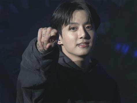 JungKook GOLDEN Live On Stage