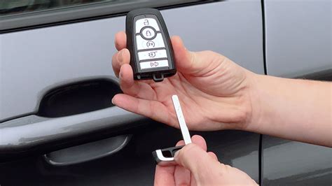 Cómo obtener el código de llave de fábrica de Ford Guía completa