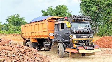 Dump Truk Mobil Truk Fuso 4x2 Jomplang Bongkar Muatan Tanah YouTube