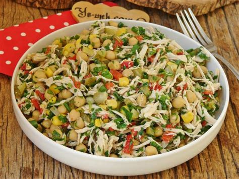 Tavuklu Nohut Salatası Tarifi Resimli Anlatım Yemek Tarifleri