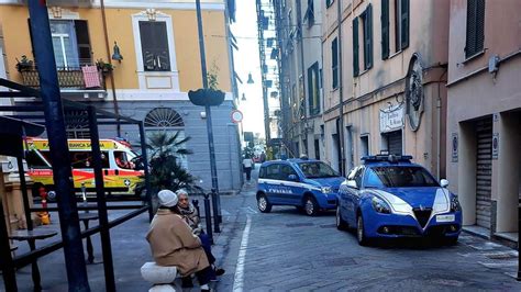 Savona Aveva Sparato Un Colpo Di Carabina Dalla Finestra Revocato Il