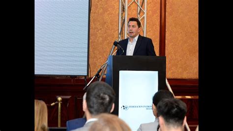 Adrián Serfaty gerente comercial de Federación Patronal Seguros YouTube