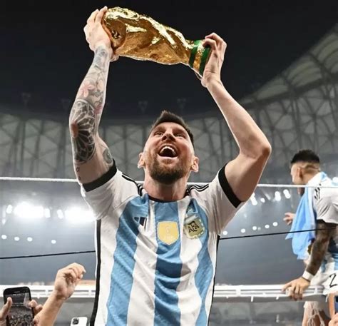 La foto de Messi levantando la Copa del Mundo ya es la más likeada de